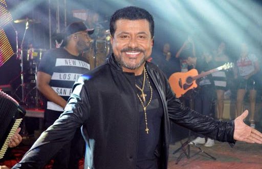 Cantor Edson Lima se envolve em acidente de carro na BR-232 em Serra ...